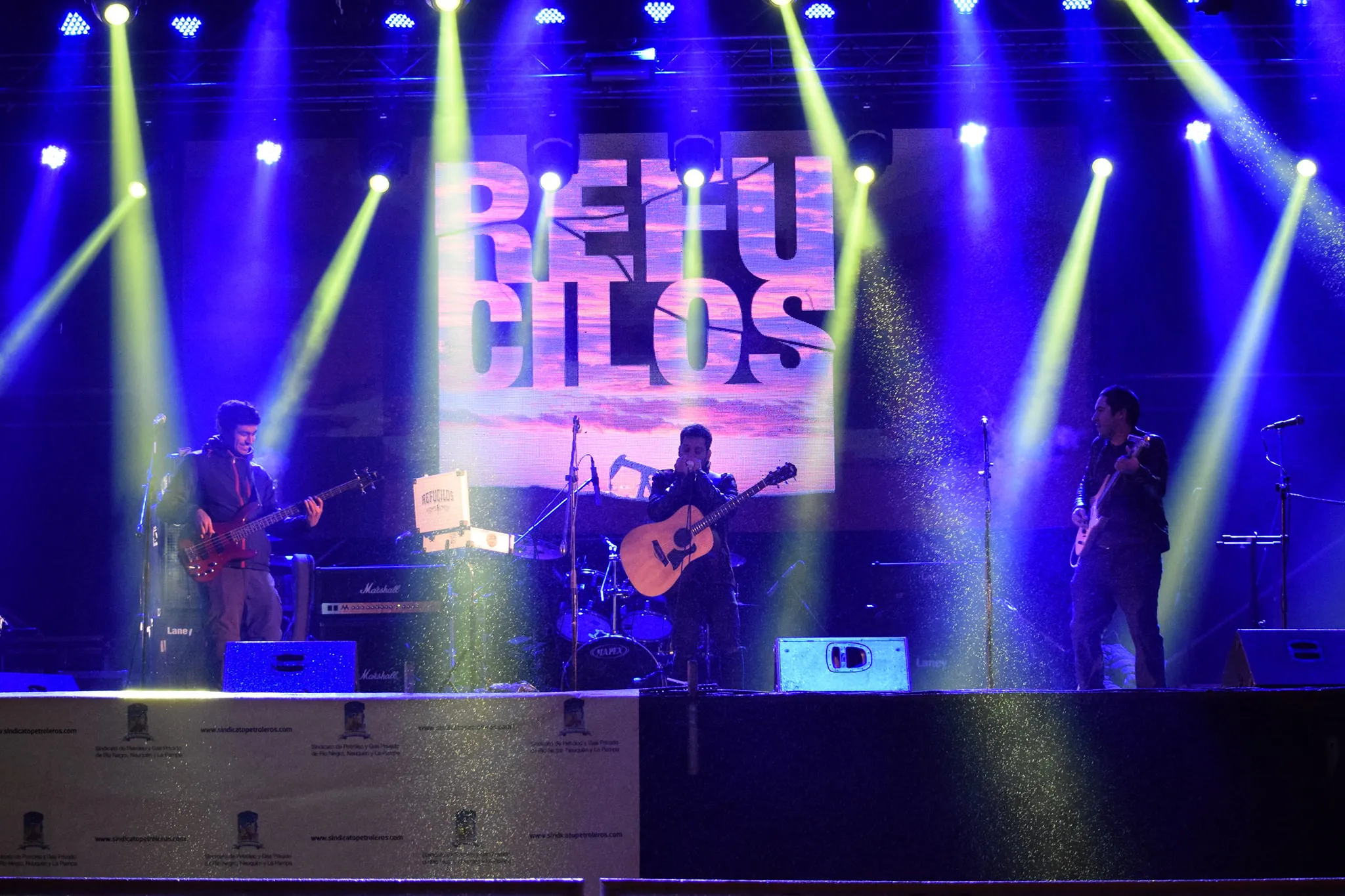 Refucilos, la banda que une la música y la amistad